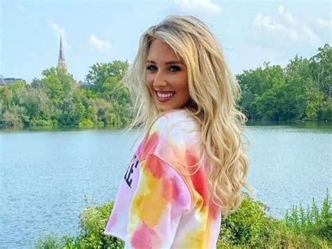 Chloe Agnew