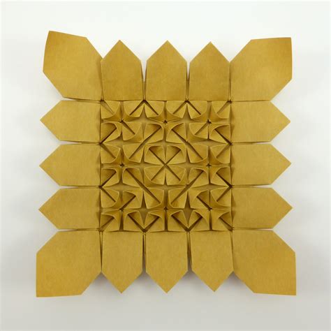 Sunflower Tessellation 3×3 With Molecule Variants Origami By Michał