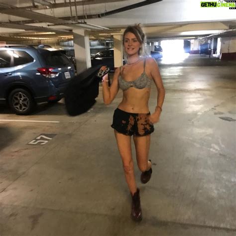 Maddie Phillips Wiki Biography Age Gallery Spouse And More