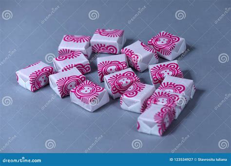 Opened Pack Of Bubblicious Strawberry Splash Gum American Brand