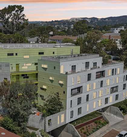 Village Lofts Apartments In Los Angeles Ca