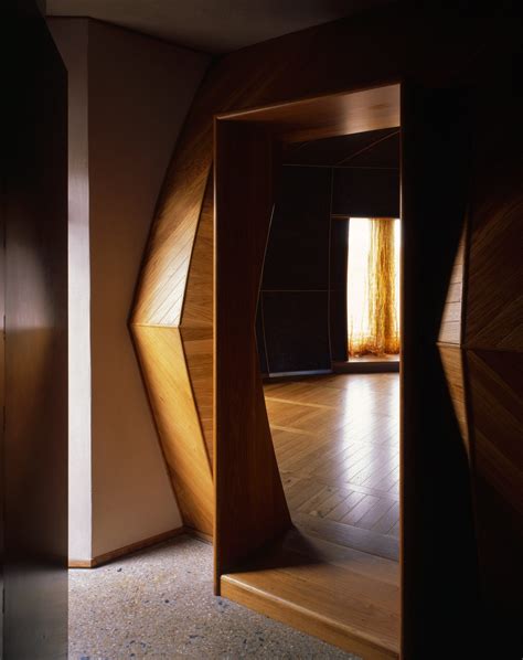 Peter Salter Creates Labyrinthine London Townhouses