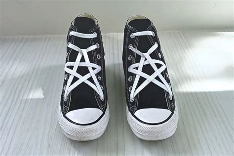 Star Lacing Shoes Easy Tutorial With Photos Wearably Weird