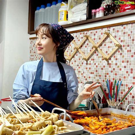 Kim Ji Soo Wiki Biography Age Gallery Spouse And More