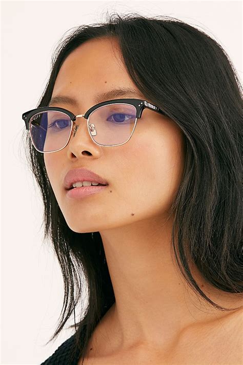 The 15 Best Blue Light Glasses For Women Who What Wear