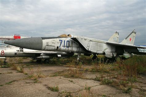 Mig 25 Foxbat Soviet Supersonic Icon In Aviation History
