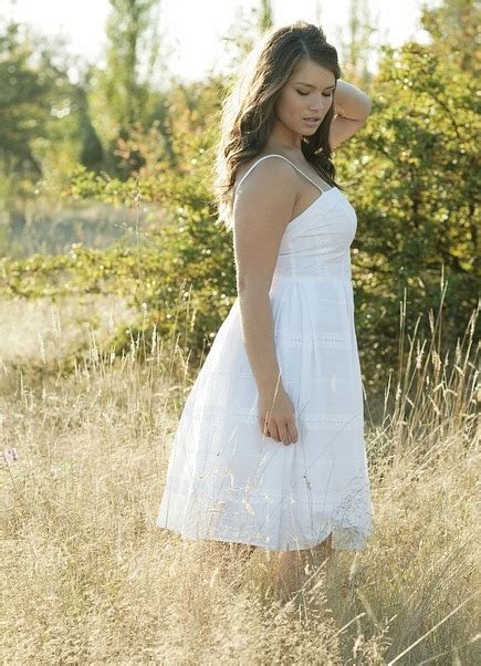 Модель Тара Линн