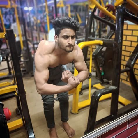 ‼️‼️rishabh Goyal‼️‼️ Rishabhgoyalagra • Instagram Photos And Videos