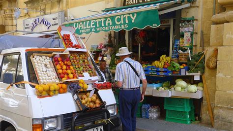 11 Things High Iq People Think Are Status Symbols That Mean Nothing To