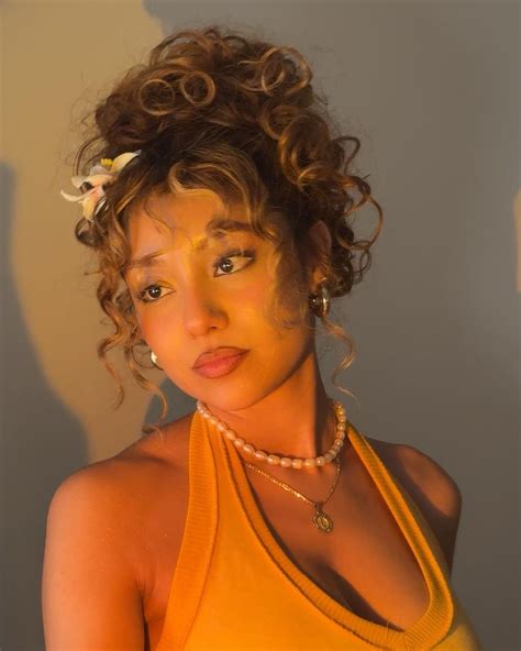 Jazmina On Instagram Yk Im Ready For Summer When The Pearls Are Out