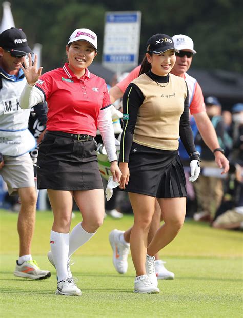 笑顔で移動する西村優菜 言葉を交わす小祝さくらと勝みなみほか／女子プロ第1日写真特集2 ゴルフライブ速報写真ニュース 日刊スポーツ