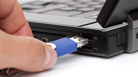 USB Hack Nedir USB Hackten Korunma Yolları LorentLabs