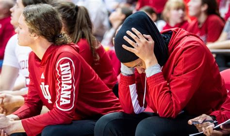 Indianas Kiandra Browne Wheeled Off Court In Big Ten Womens Basketball Tournament
