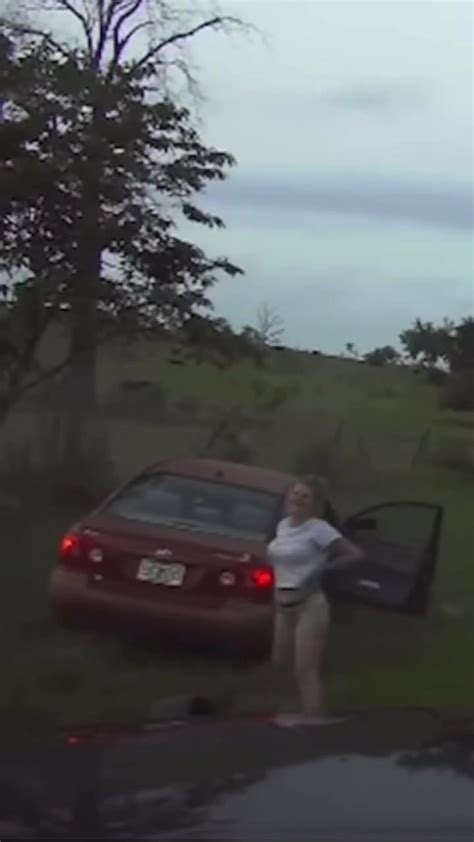 Lady Mooning Cops After Wrecking Her Car