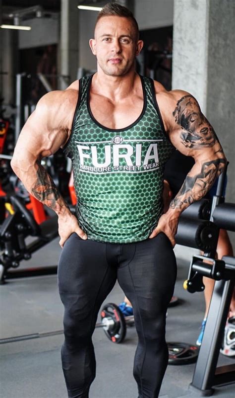 Big Muscles In Tights — Tomasz Slodkiewicz