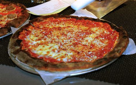 Mens Journal Shares Frank Pepes Pizza Recipe