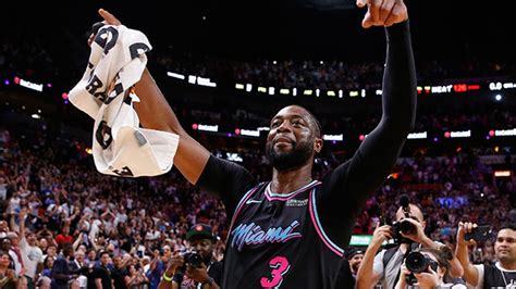 Dwyane Wade Sunk Golden State With A Hall Of Fame Buzzer Beater