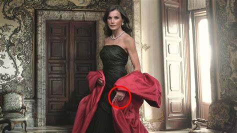 Neue Porträts Enthüllen Königin Letizias überraschender Liebesbeweis