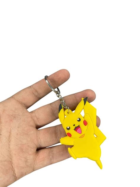 Llavero Goma Plano Pikachu Saltando Pokemon Tumundoanime