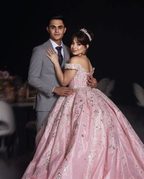 بيسان بتحضن محمود و فرحانه بالجائزه Bessan Ismail بيسان اسماعيل