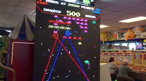 Space Invaders Frenzy Modern Arcade Game Youtube