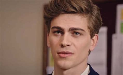 Kardeşlerim Dizisinin Emiri Enes Demirkapı Güzel Günlerde Enes Demirkapı Kimdir Kaç Yaşında