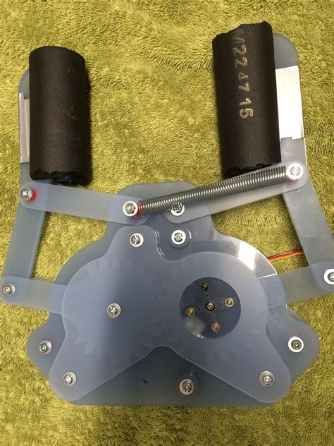 I Made A Robot Claw That Has A Moderately Strong Grip Driven By Servo