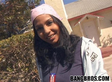 More Of My Favourite Women 3 She Put Lemon On Her Pussy Porn Pic Eporner