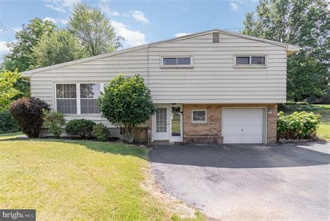 914 Valley Rd Enola Pa 17025 See Est Value Schools And More