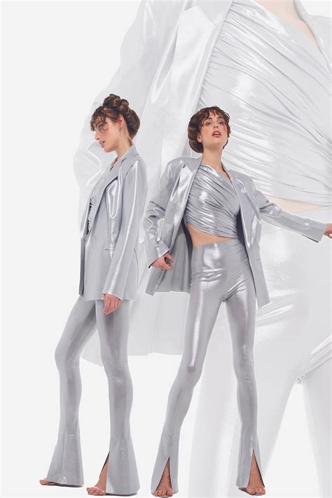 Norma Kamali Resort 2023 Collection Norma Kamali Fashion Show Fashion
