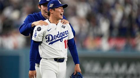 Dodgers Produce 18 Inning World Series Sequel `the Late Late Sho