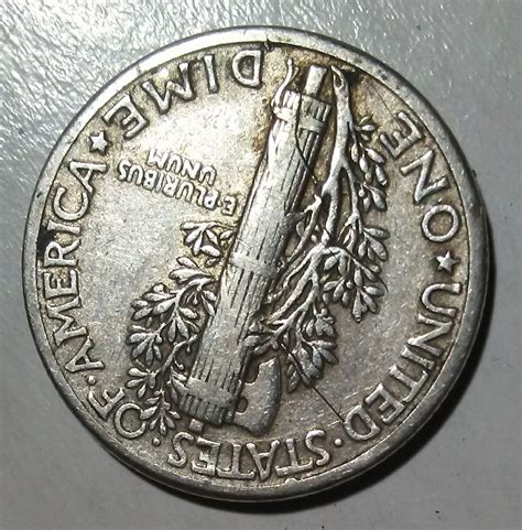 What S Wrong With This Coin Any Errors Anything Helps Coin Talk