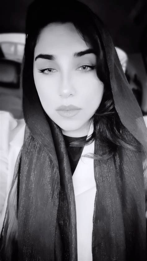 وقتی با کسی که به بلوغ عقلی نرسیده ازدواج میکنی اما هیچ وقت یادت نره، هر جا حس کردی تصمیم