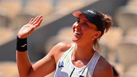 Meet Beatriz Haddad Maia Brazils History Making Female Tennis Star