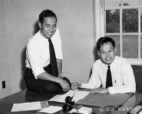 杨振宁的悲剧：他与李政道到死都不能握手言和，为什么？ 李政道逝世于2024年，享年97岁；杨振宁逝世于2025年，享年103岁。杨振宁生于1922年，李政道生于1926年，两 雪球