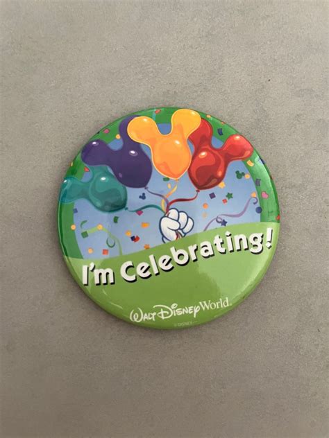 Bottons Comemorativos Disney Cacareco Disney Usado 84102837 Enjoei