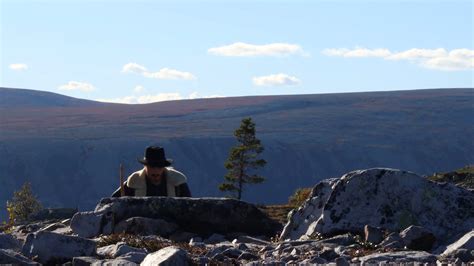 [tumiun] A Wanderer Comes Upon The Neck Of The Stonegiants The Greatest Wonder Of Vindikfill