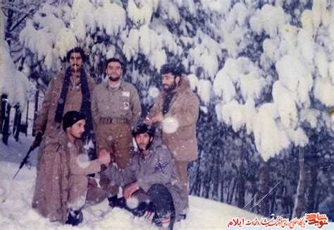 آلبوم عکس شهید فتحعلی چراغی شهیدی که در حین آموزش نظامی به بسیجیان به شهادت رسیدند