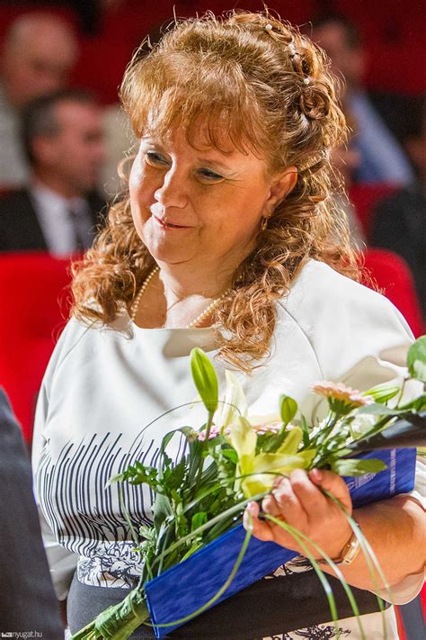 Kitüntette A Szombathelyi Képtár Igazgatóját A Művészeti Akadémia