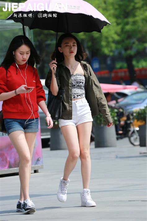 路人街拍，街頭氣質美女教你穿出女人味 每日頭條