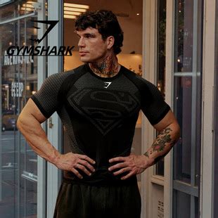 Gymshark健身t恤超人联名紧身衣男士训练运动骑行上衣速干高弹t恤 阿里巴巴