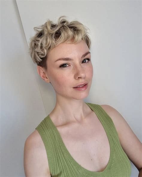 Stunning Curly Pixie Haircut Ideas For Women