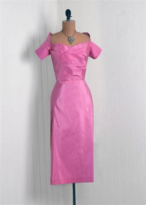 Omg That Dress Vintage Inspired Outfits Vintage Fashion 50s