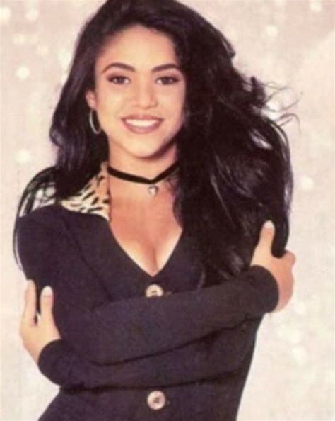 Pin De Saranna En Shakira Estilo De Shakira Peinados Shakira