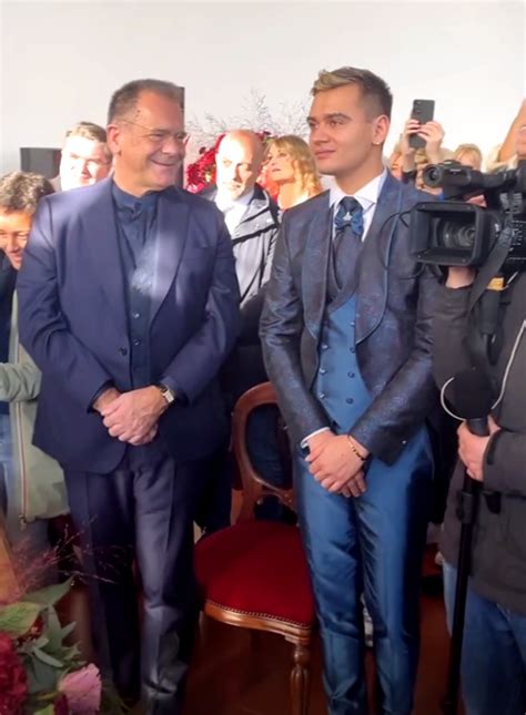 Alessandro Cecchi Paone E Il Fidanzato 23enne Simone Antolini Si Sono Sposati Le Prime Immagini