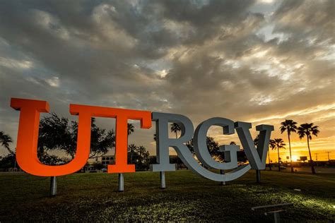 Utrgv Adds Texas Aandm Kingsville To 2027 Football Schedule
