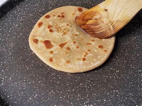 Mooli Paratha Recipe Radish Paratha Swasthis Recipes