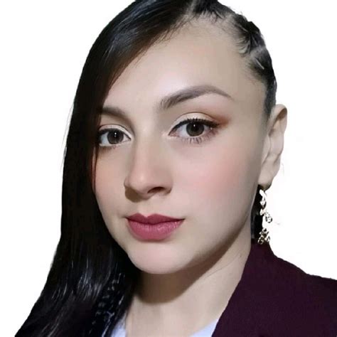 Claudia Dávila Santacruz Gerente De Desarrollo De Negocio Vlex