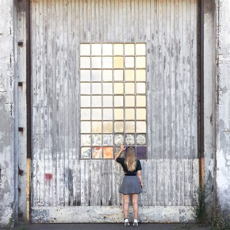 How Karen Vikke Takes Great Urban Iphone Photos