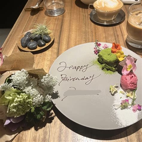 【誕生日ランチ】お花のパースデープレート、表参道ランチはgermoglio No058 Koromo 大学生エディターズ Non